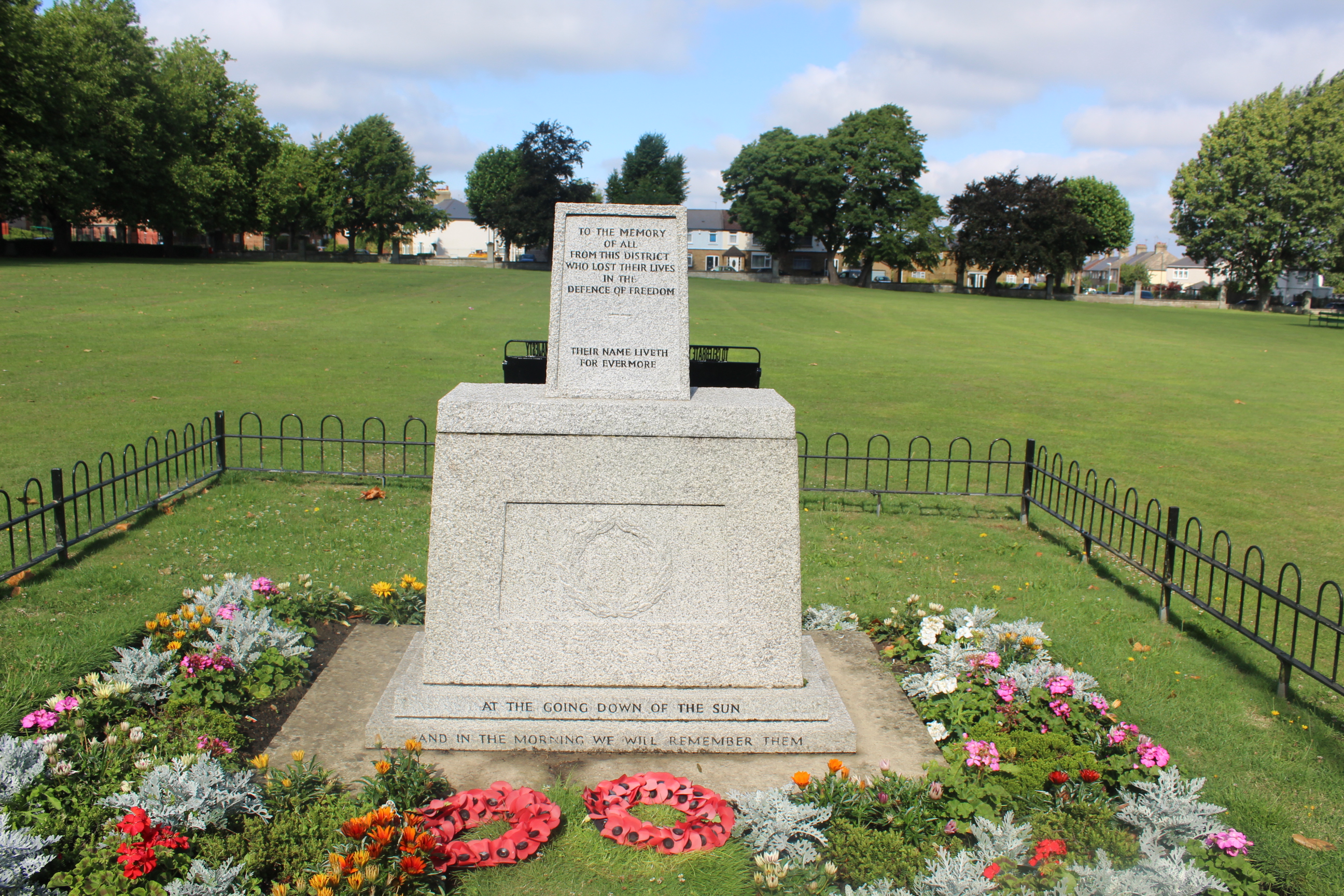 SWANSCOMBE - War Memorials Online